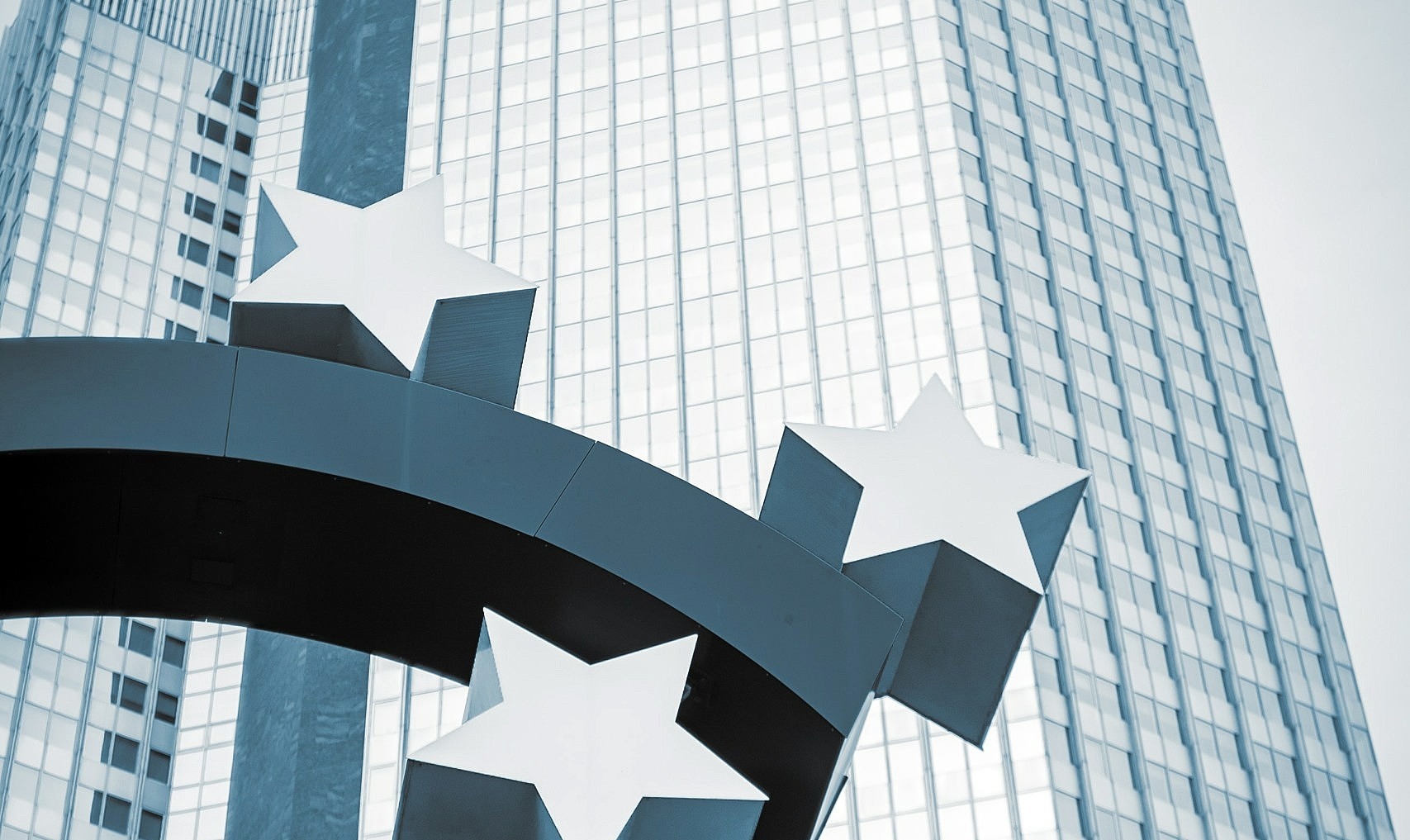 EL IMPACTO DEL PLAN DE RECUPERACIÓN EN LA ECONOMÍA REAL: UN RETO PENDIENTE - LLYC